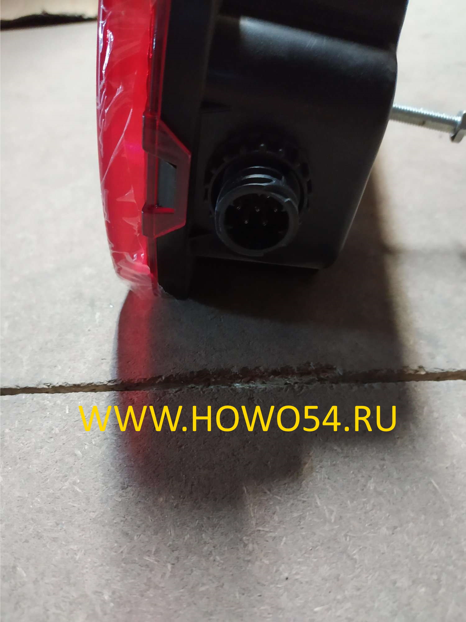 Фонарь задний правый 1-ой категории Хово 5406147 AZ9719818002 :: ХОВО54